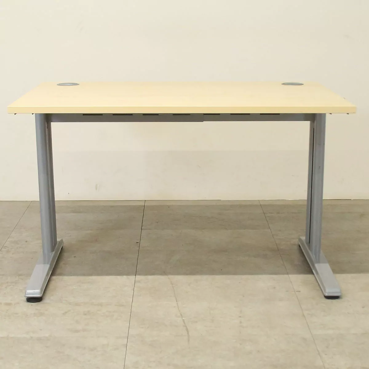Maple Desk – 1200mm Straight | Used