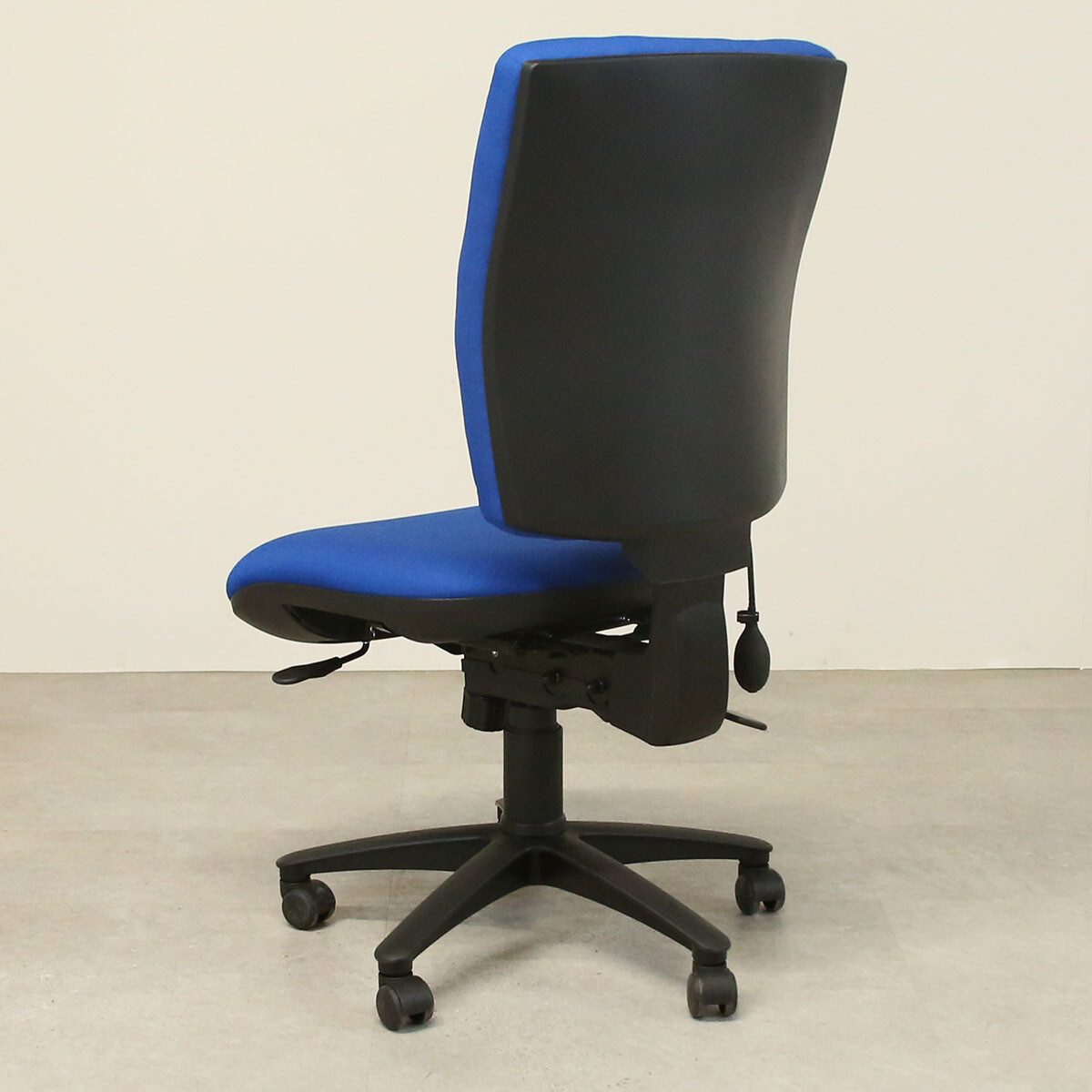 Alliance Blue Operators Chair - Ex Display - LOF Office Furniture
